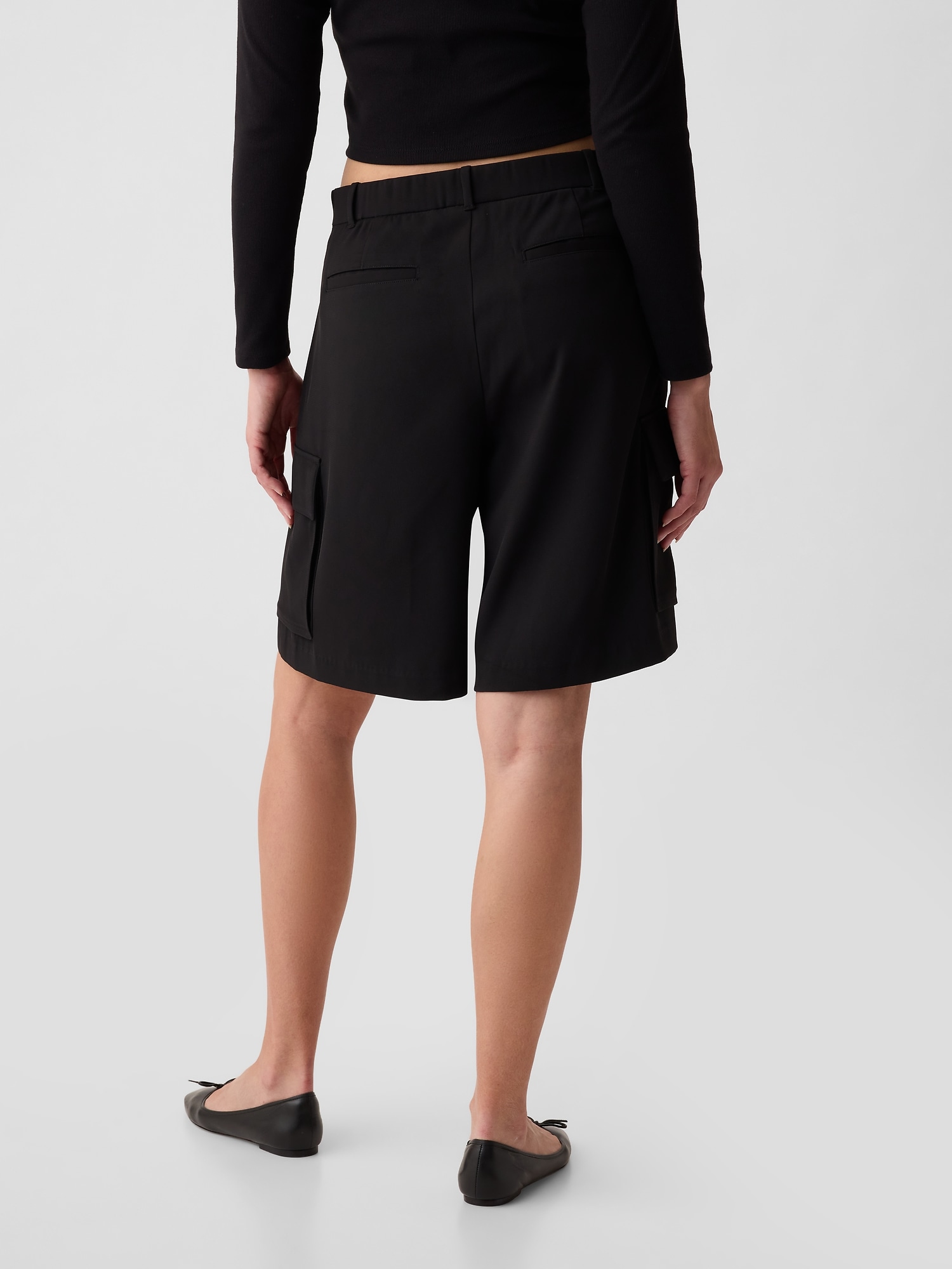 365 Mid Rise Cargo Bermuda Shorts | Gap