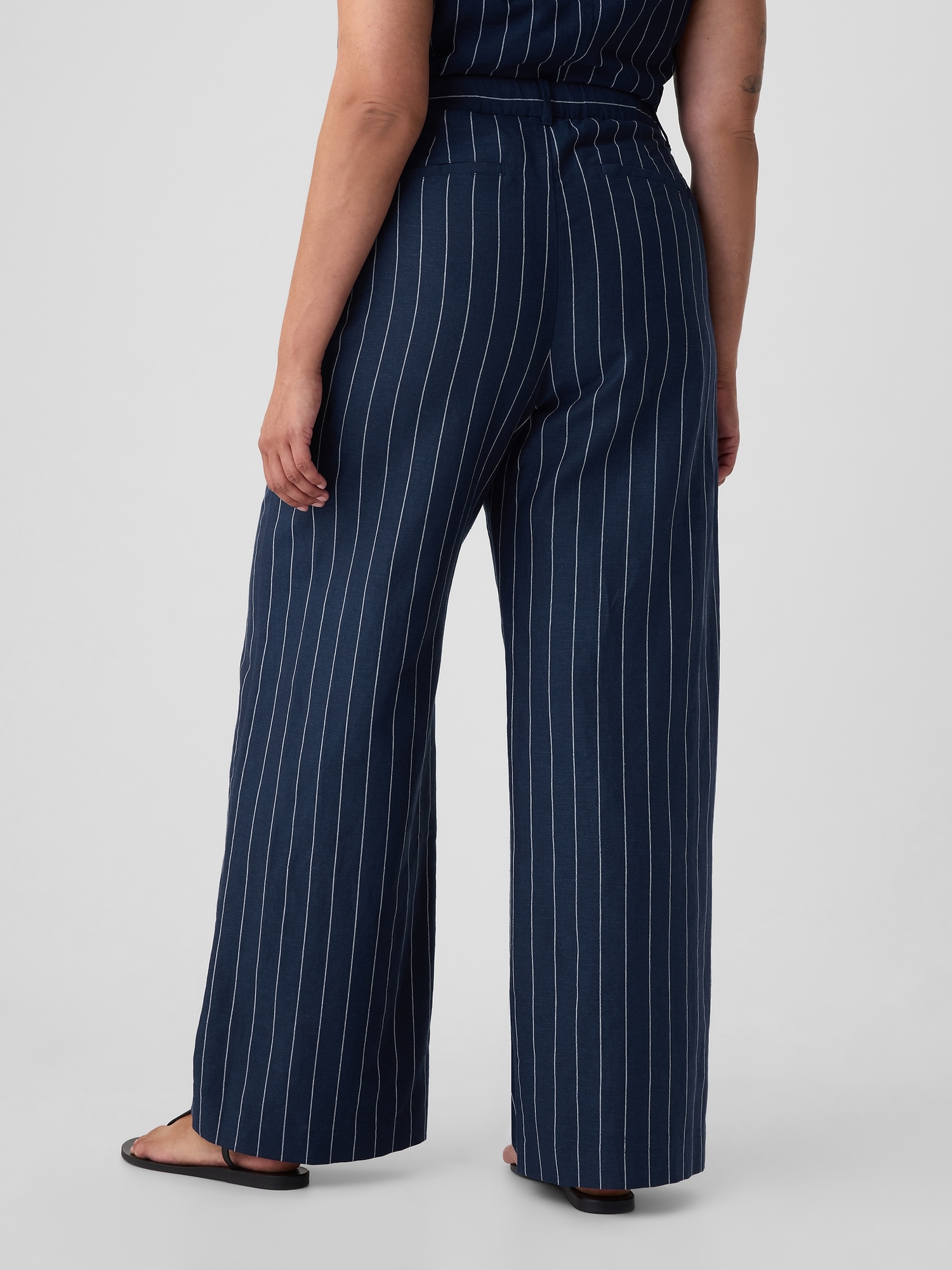 365 High Rise Linen-Cotton Trousers | Gap