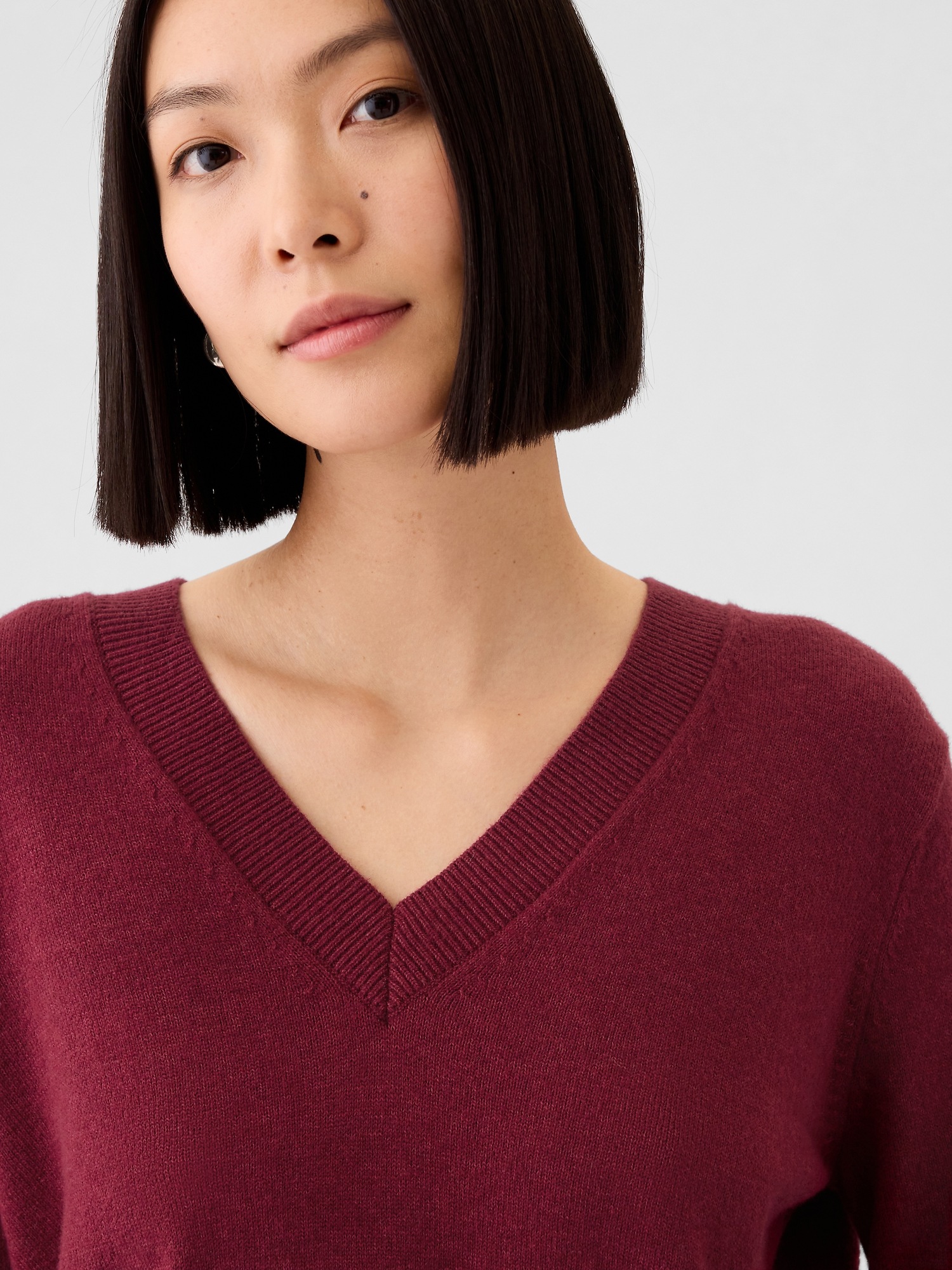 CashSoft V-Neck Sweater | Gap